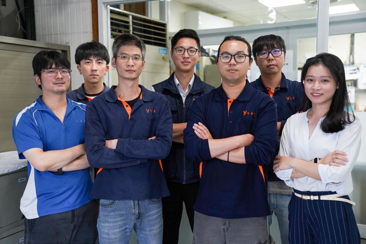 成功案例 - 7 天月結計薪變 3 小時，出國也能算薪水：元信豐導入 Vital HCM 的人資逆襲 - Vital 雲端服務 - 叡揚資訊